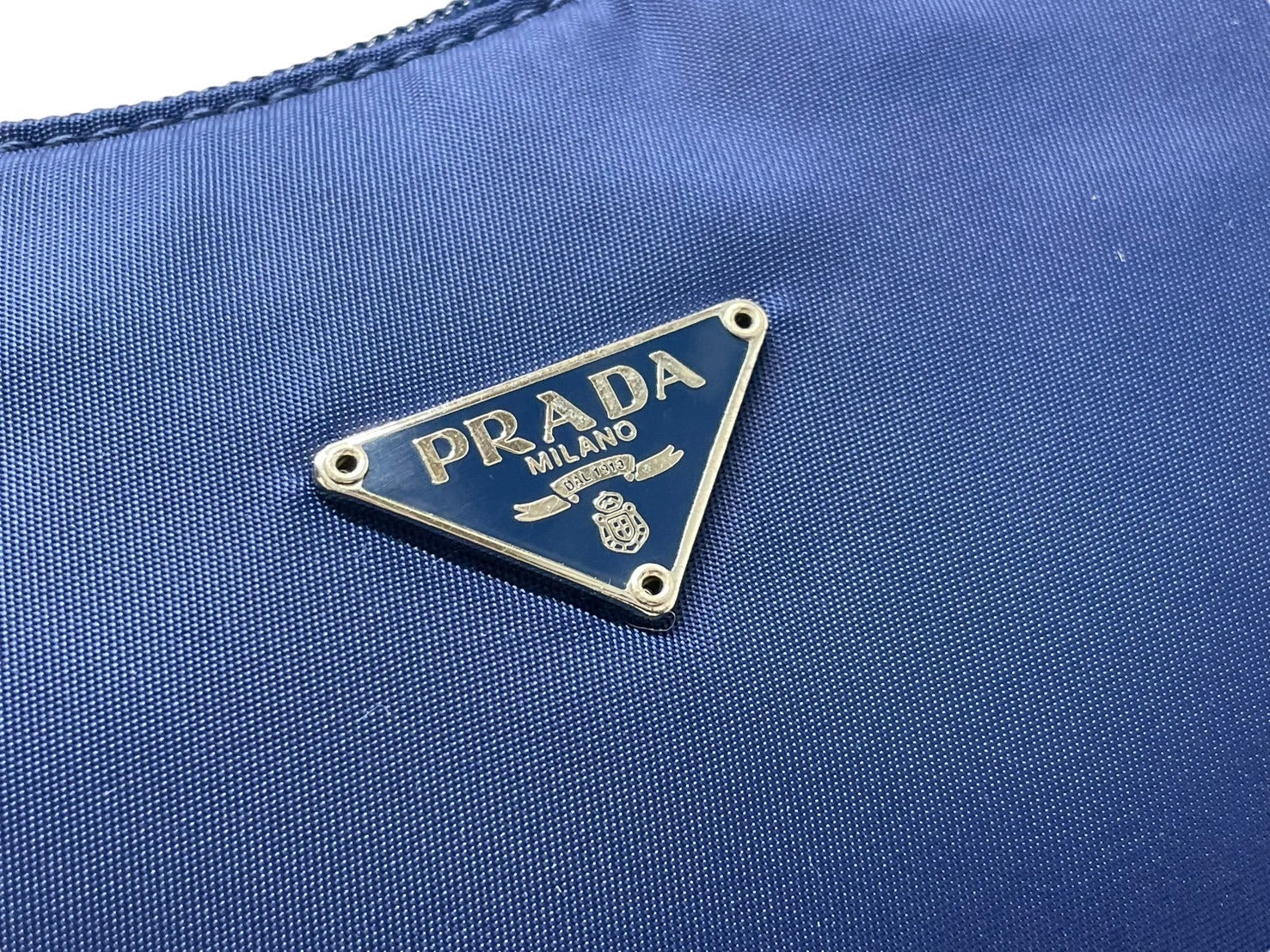 極美品 PRADA プラダ ハンドバッグ MV515 ホーボー ミニバッグ 極美品 PRADA プラダ ハンドバッグ MV515 ホーボー ミニバッグ